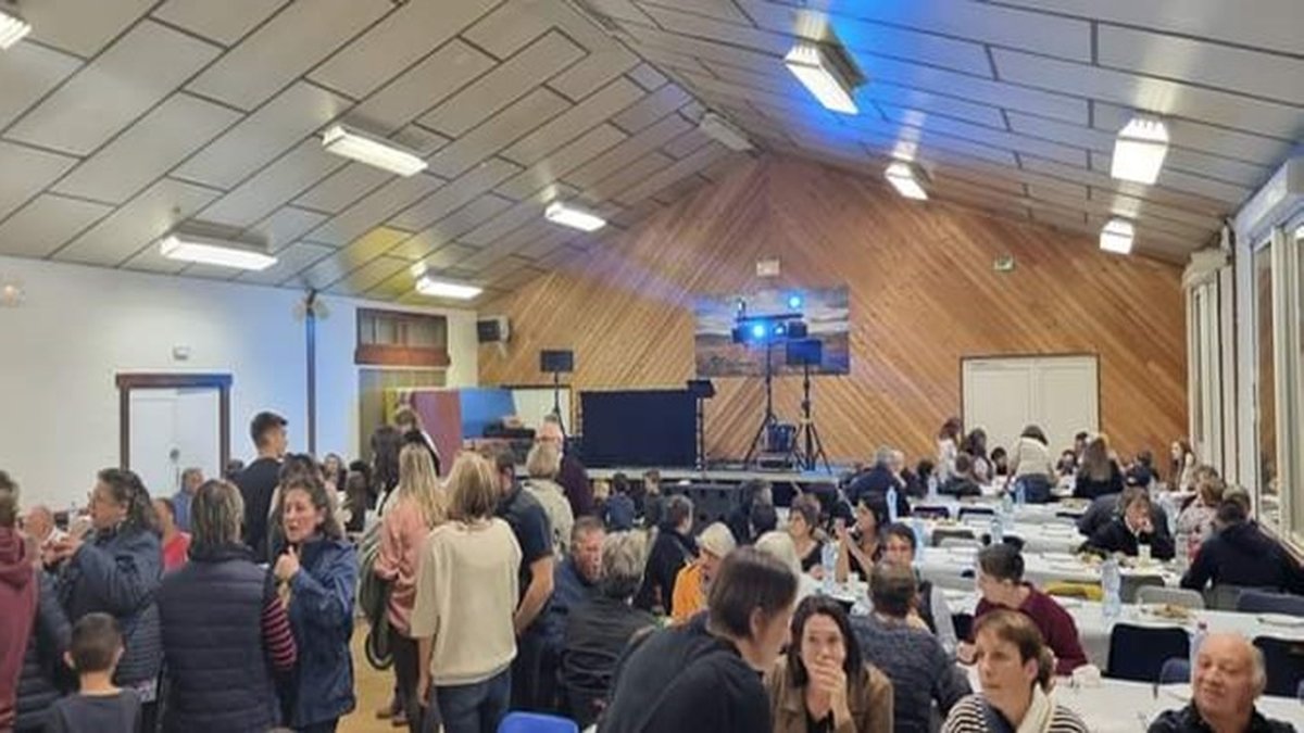 Argences-en-Aubrac. Plus de danseurs que de places à la choucroute ...