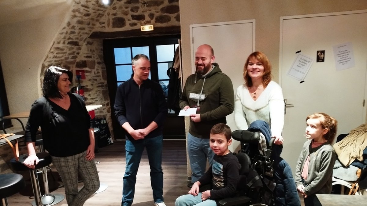 Assos flavinoise : un geste solidaire au profit de Kerwan et sa famille ...