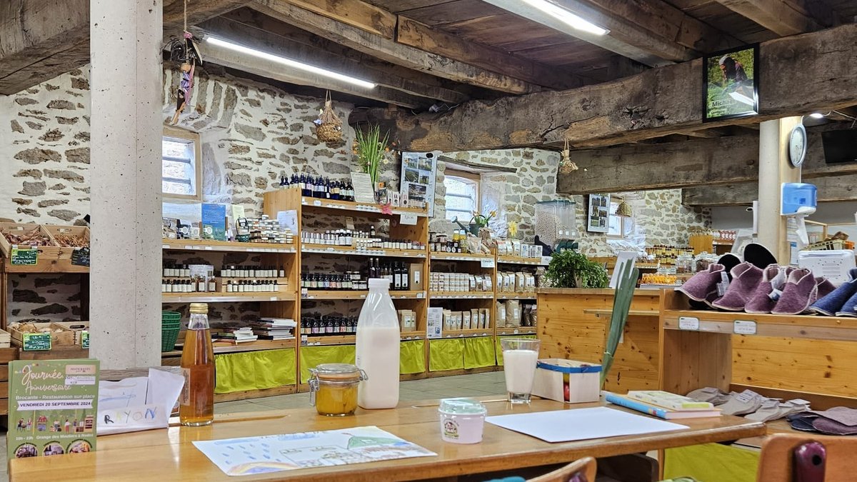 "En profiter pour flâner" : à la grange à Rodez, brocante et Pays’en ...