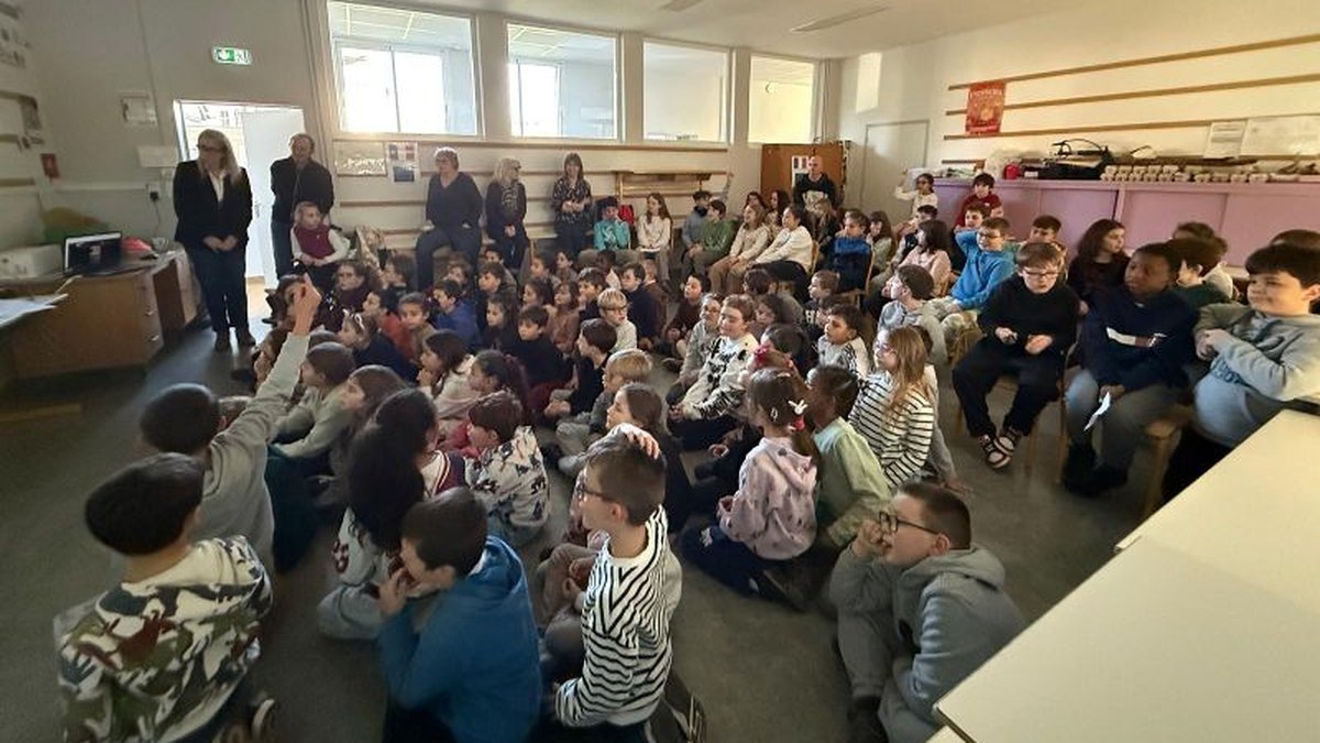 Luc-la-Primaube. Un moment citoyen à l’école Jean-Boudou pour les 120 ...