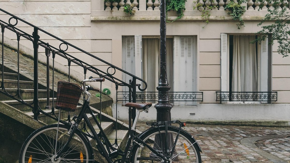 Paris : cette petite impasse au coeur de la capitale à l'abri des ...