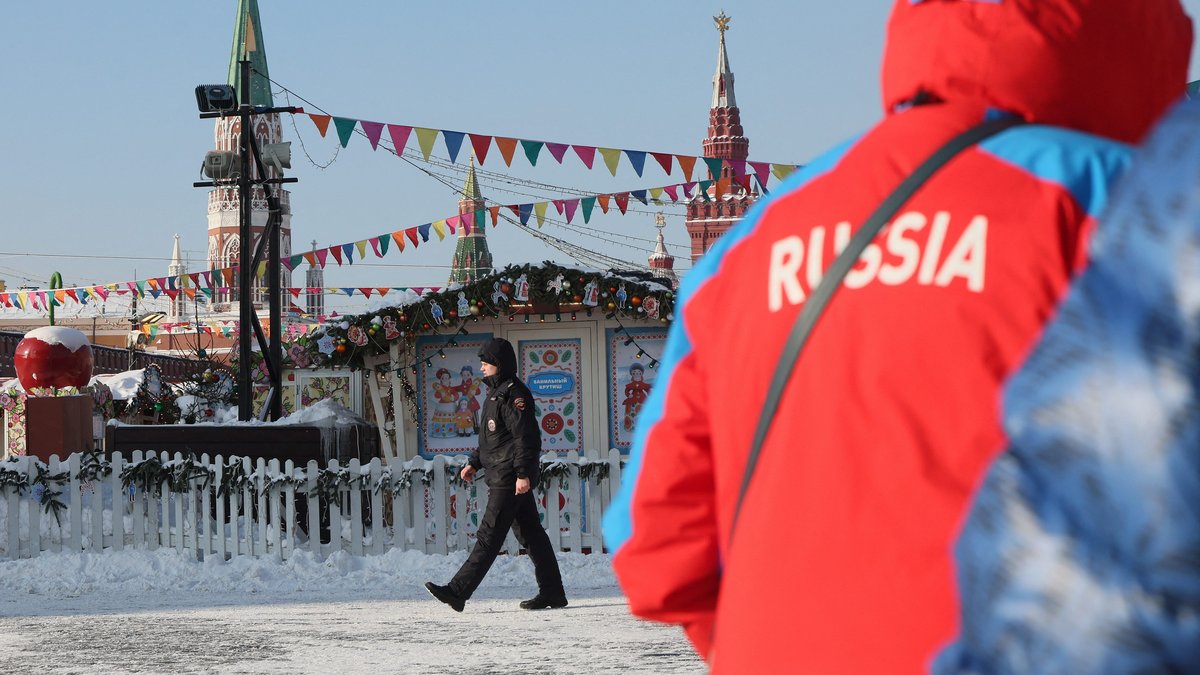 Guerre en Ukraine : la blague d’un humoriste russe lui vaut six ans de ...