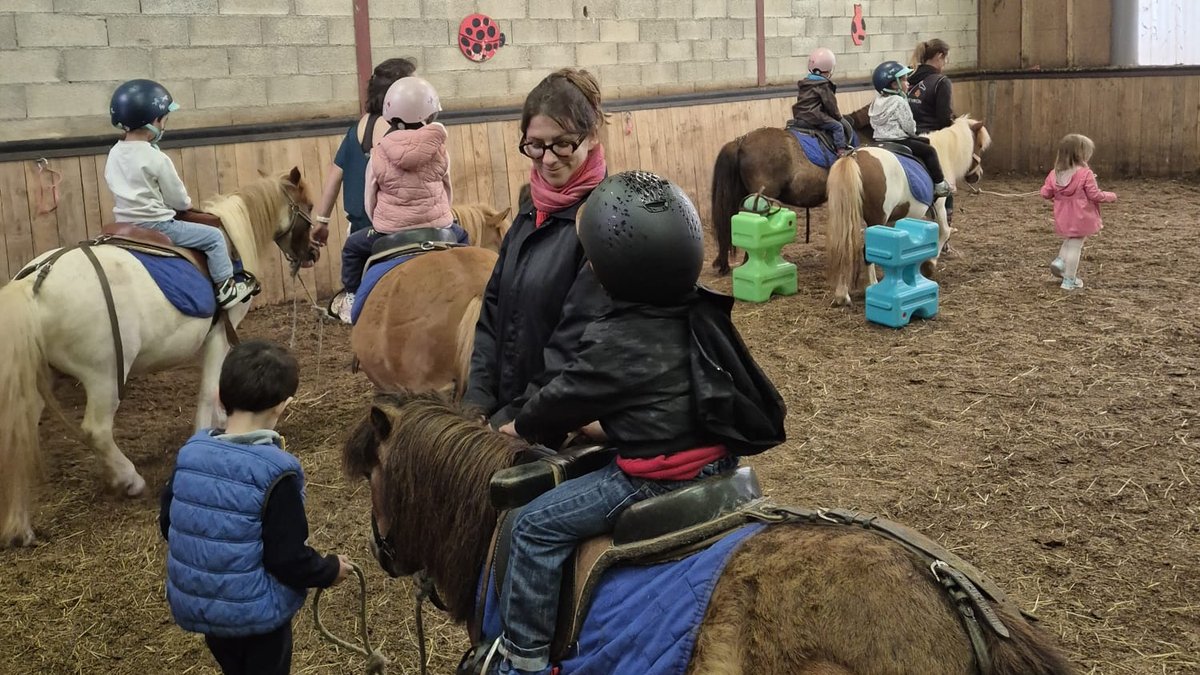 Espalion. Une belle journée poney et petit train - centrepresseaveyron.fr